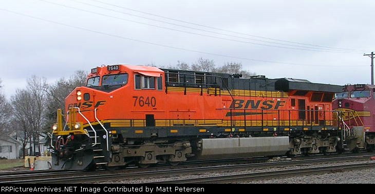BNSF 7640